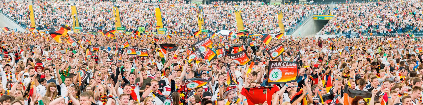 Public Viewing in der Kommune – gemeinsam feiern, aber richtig! | WEKA